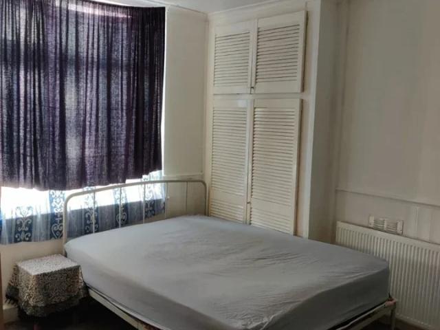 Room at Hazell Crescent, Greater London
