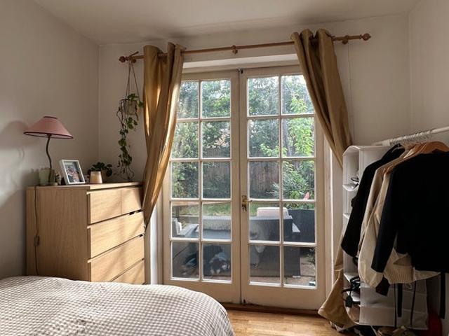 Room at Hazlebury Road, Greater London