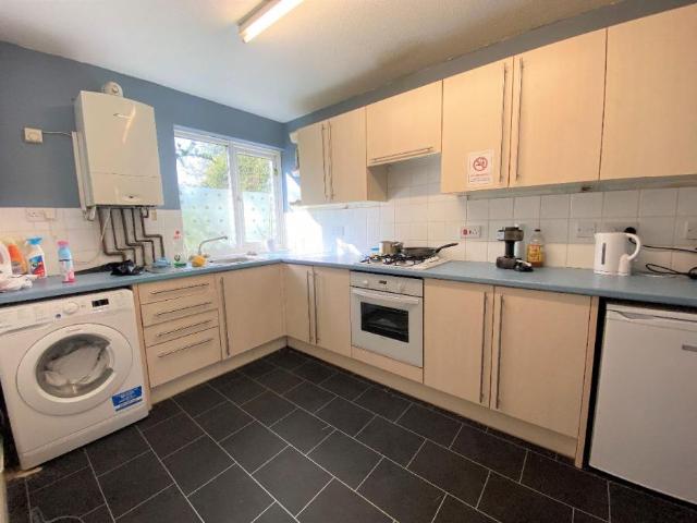 Room at Headcorn Drive, Canterbury