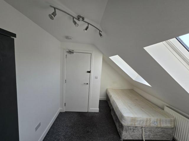 Room at Headcorn Road, Greater London