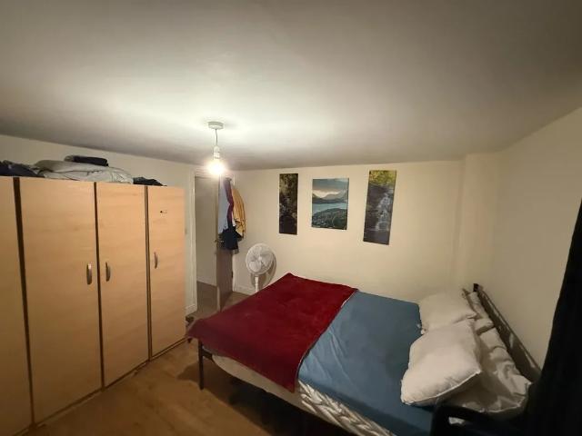 Room at Headcorn Road, Greater London