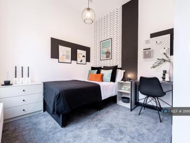 Room at Headingley Avenue, Leeds