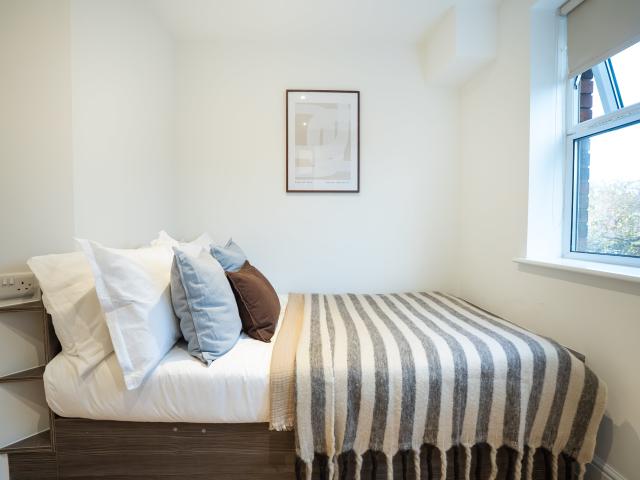 Room at Headingley Lane, Leeds
