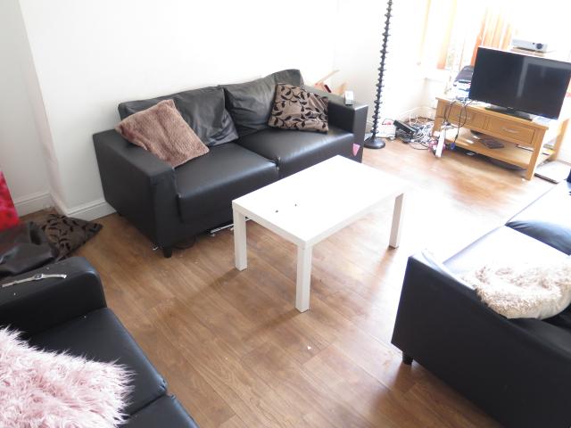 room at Headingley Mount, Headingley, Leeds, LS6 3EL