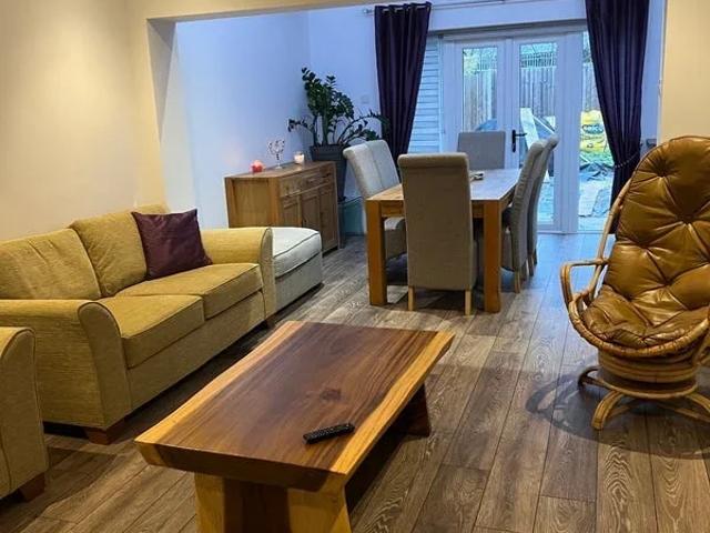 Room at Headingley Mount, Leeds