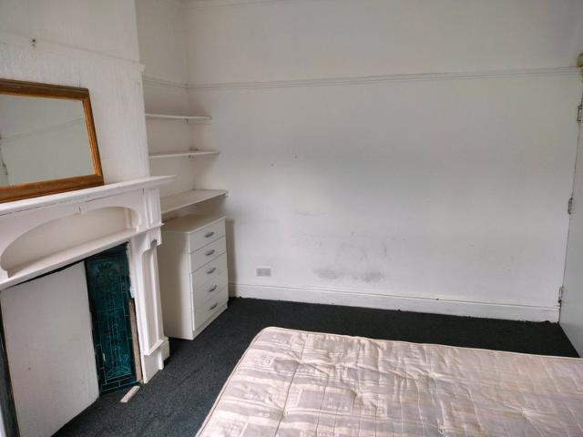 Room at Heald Grove, Manchester