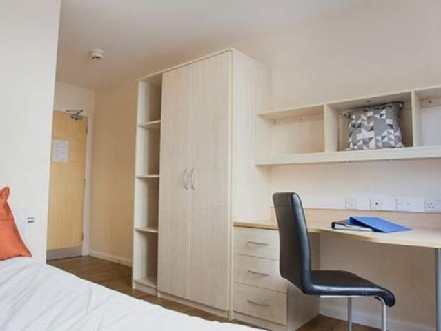 Room at Heald Grove, Manchester