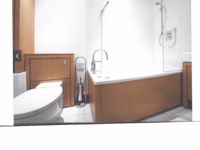 Room at Healey Street, Greater London