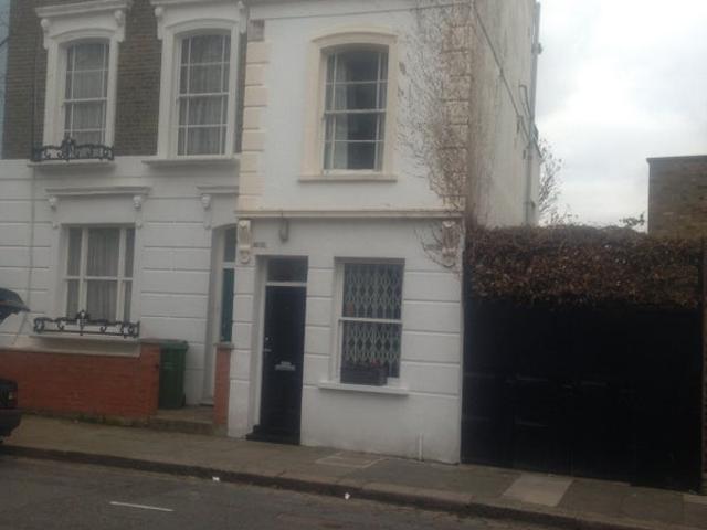 Room at Healey Street, Greater London
