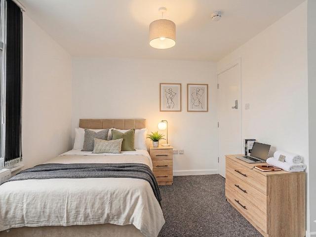 Room at Heath Street, Golborne