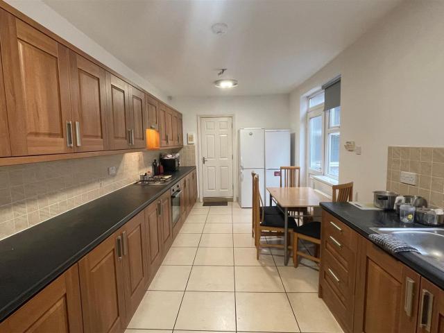 Room at Heathcote Street, Hull