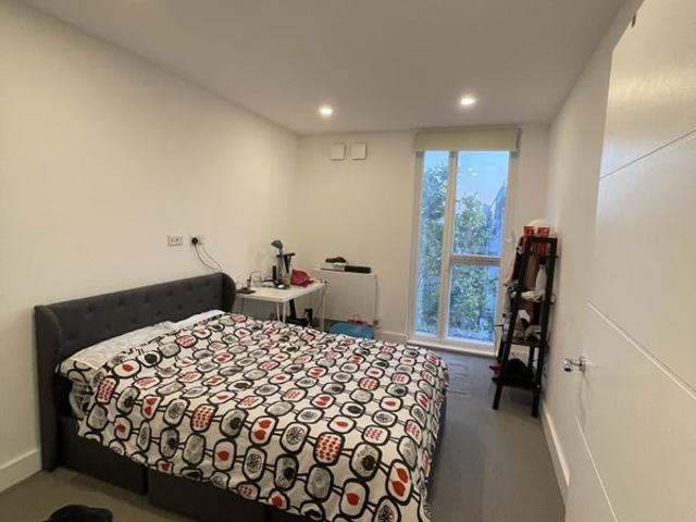 Room at Heatherset Gardens, Greater London