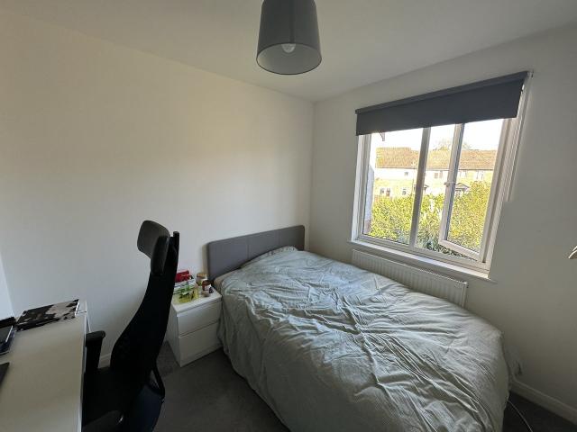 Room at Heathfield, Basingstoke and Deane