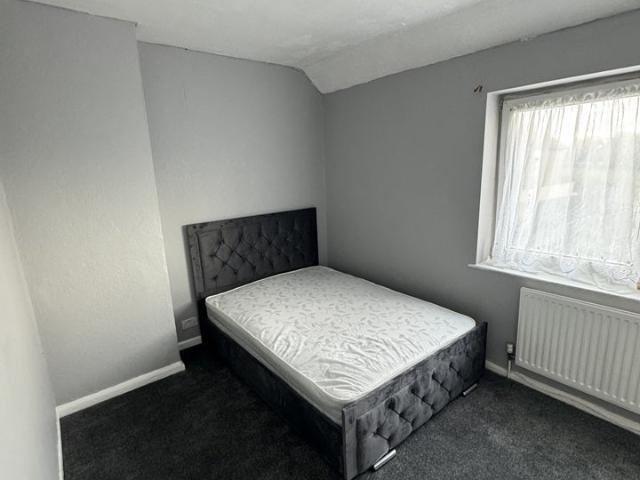 Room at Hedgemans Road, Greater London