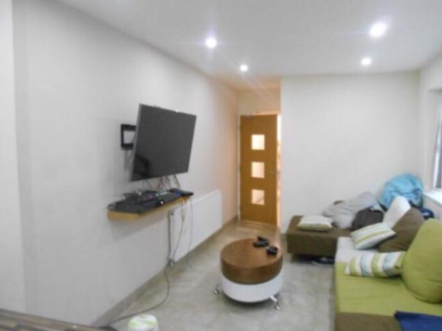Room at Heeley Road, Birmingham
