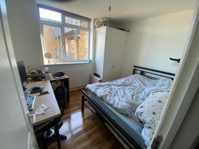 Room at Hemming Street, Greater London