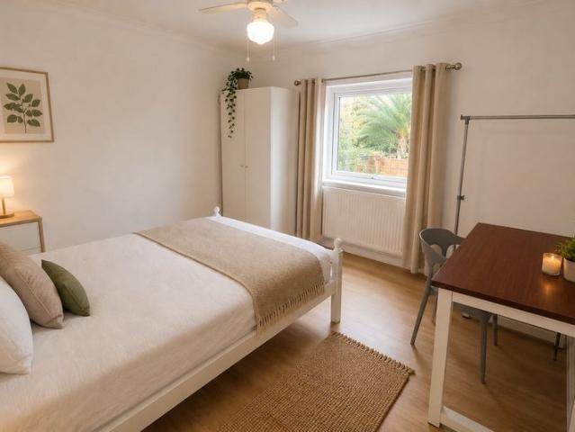 Room at Hemingford Road, Greater London