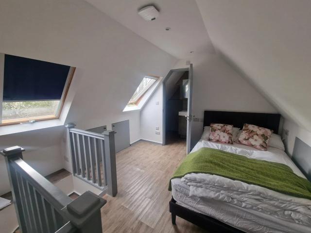 Room at Henchman Street, Greater London
