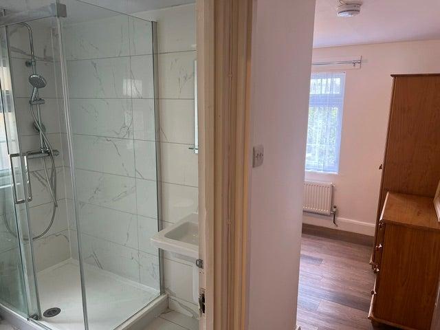 Room at Hencroft Street North, Slough