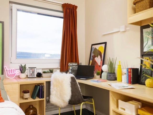 Room at Heneage Street West, Birmingham