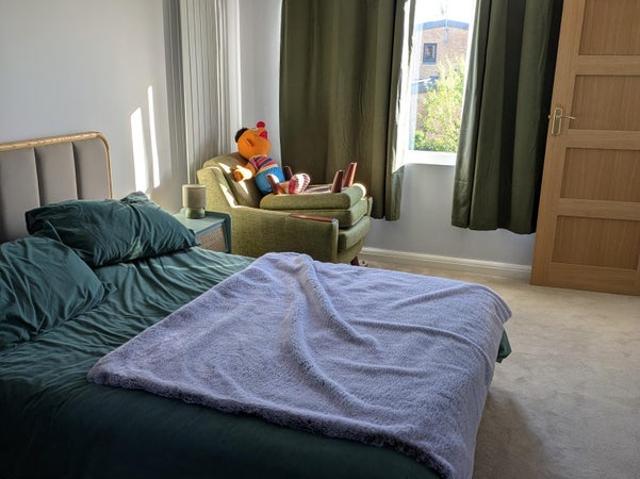 Room at Hengaston Street, Bristol