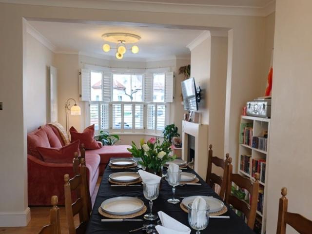 Room at Hengist Road, Greater London