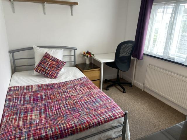 Room at Hengrove Lane, Bristol