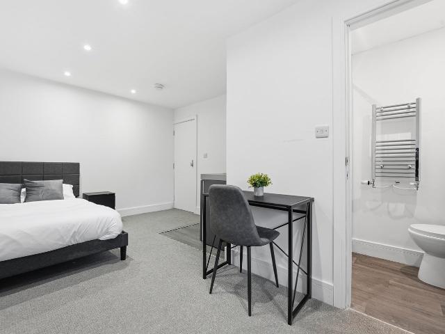 Room at Henry Street, Crewe