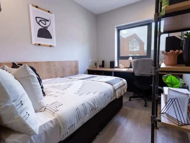 Room at Henry Street, Sheffield