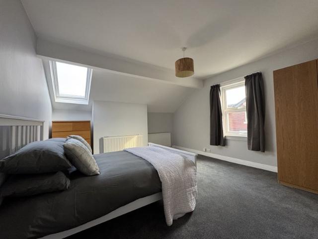 Room at Hesketh Road, Leeds