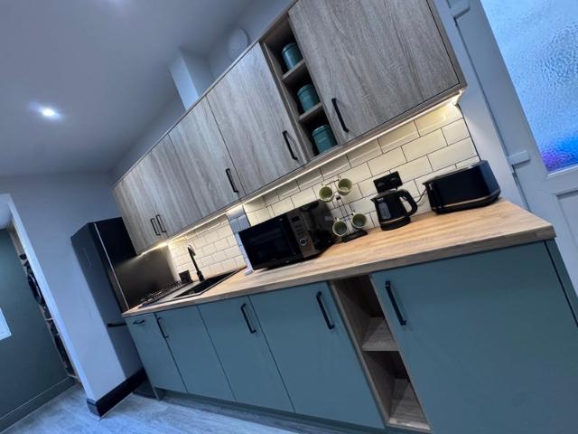 Room at Heswall Road, Liverpool