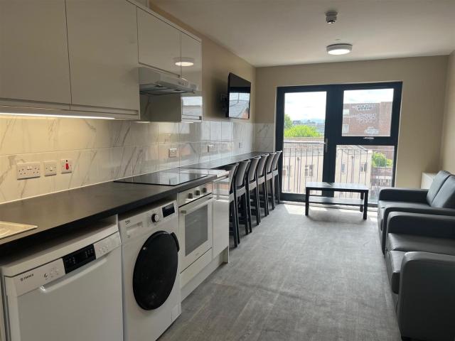 Room at Hepburn Road, Bristol
