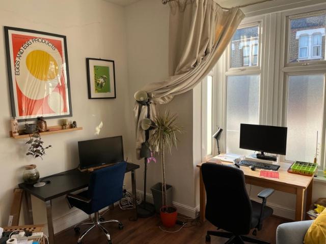 Room at Hermitage Road, Greater London