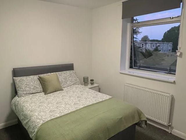 Room at Herneshaw, Welwyn Hatfield