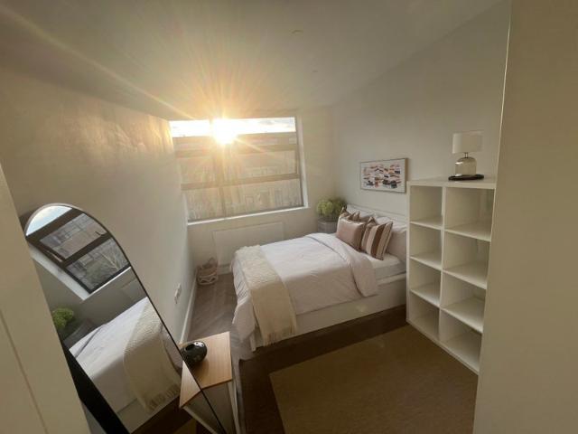 Room at Heron Drive, Slough
