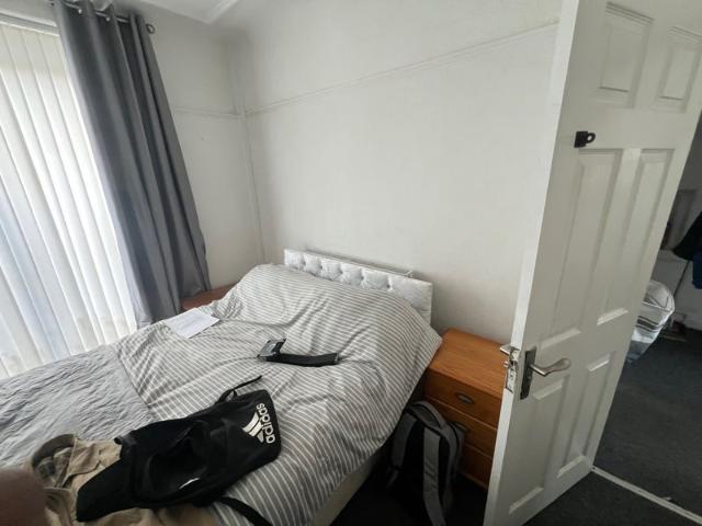 Room at Herondale Road, Liverpool