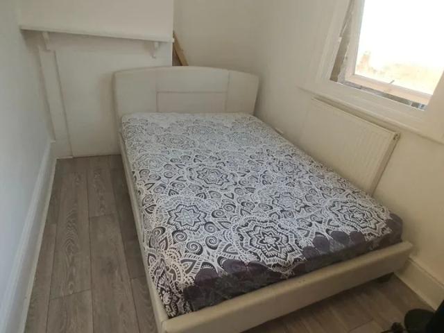 Room at Herbert Road, Greater London