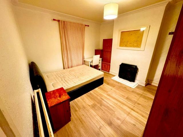 Room at Hereford Place, Cheltenham