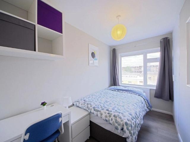 Room at Hereford Street, Greater London