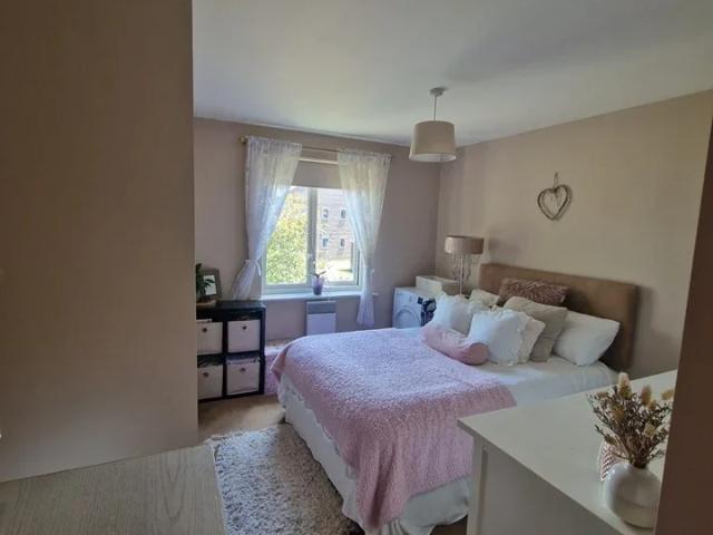 Room at Heritage Way, Gosport