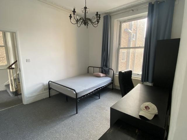 Room at Herschell Road, Greater London