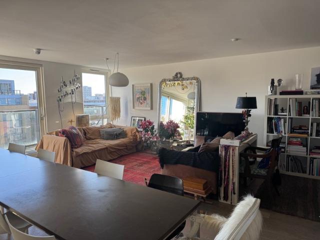 Room at Hertford Road, Greater London