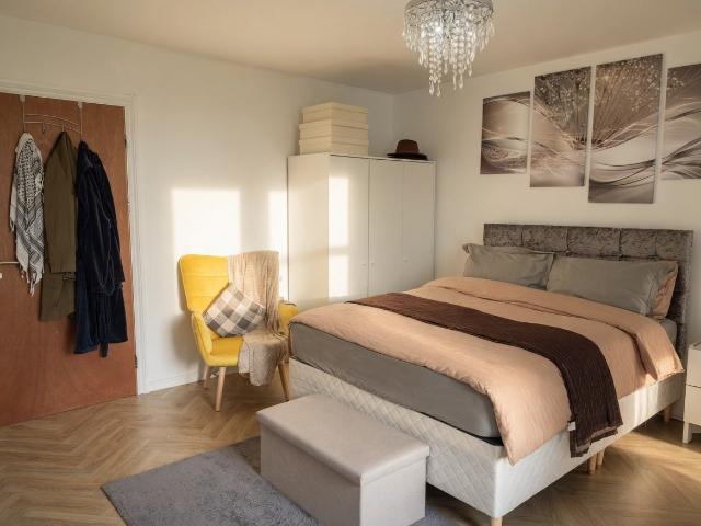Room at Heybourne Crescent, Greater London