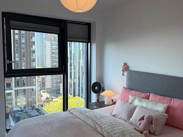 Room at Heygate Street, Greater London