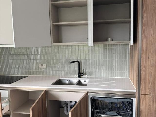 Room at Heygate Street, Greater London
