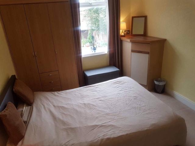 Room at Heysham Road, Southport