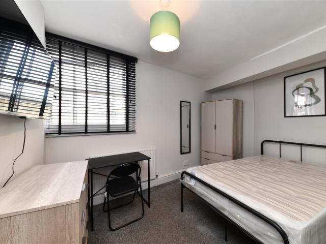 Room at High Street, North Hertfordshire
