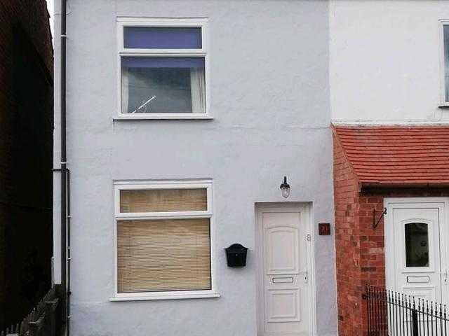 Room at High Street, North Warwickshire
