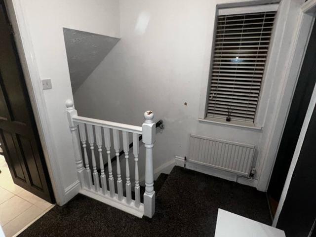 Room at High Street, Astley