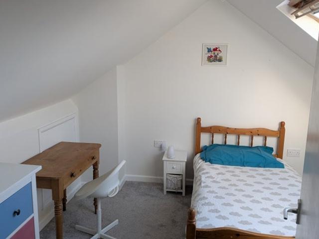 Room at High Street, Banwell
